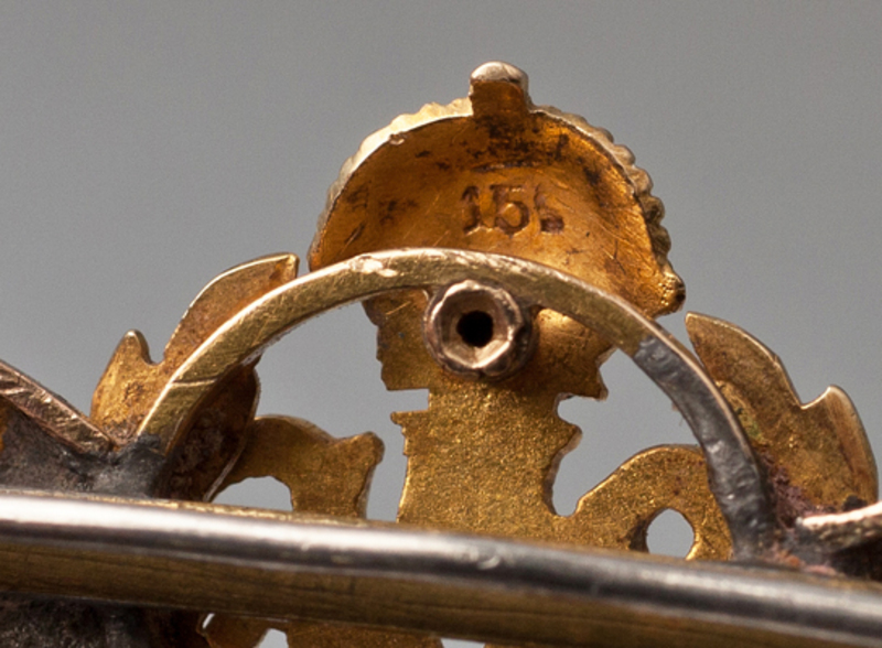 Leopard Antiques RAF 15 Carat Gold and Enamel Sweetheart Brooch